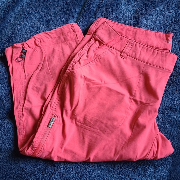 Columbia | Pants & Jumpsuits | Columbia Pink Capris | Poshmark